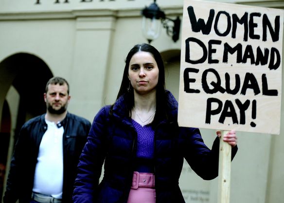 Made in Dagenham – BSEODS Review – SUFFOLK THEATRE